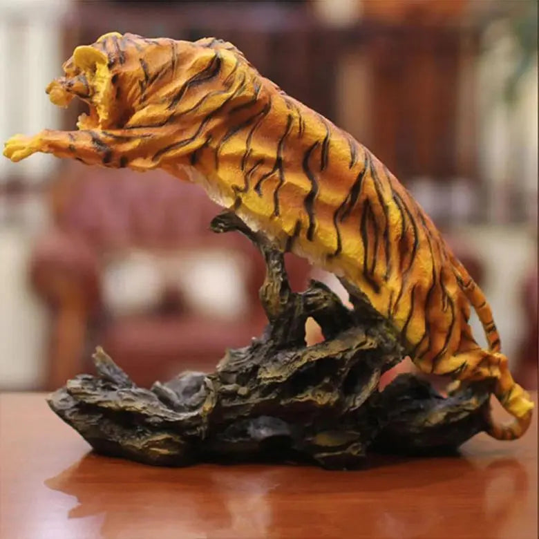 Plastic Tiger Figurine | Tiger-Universe